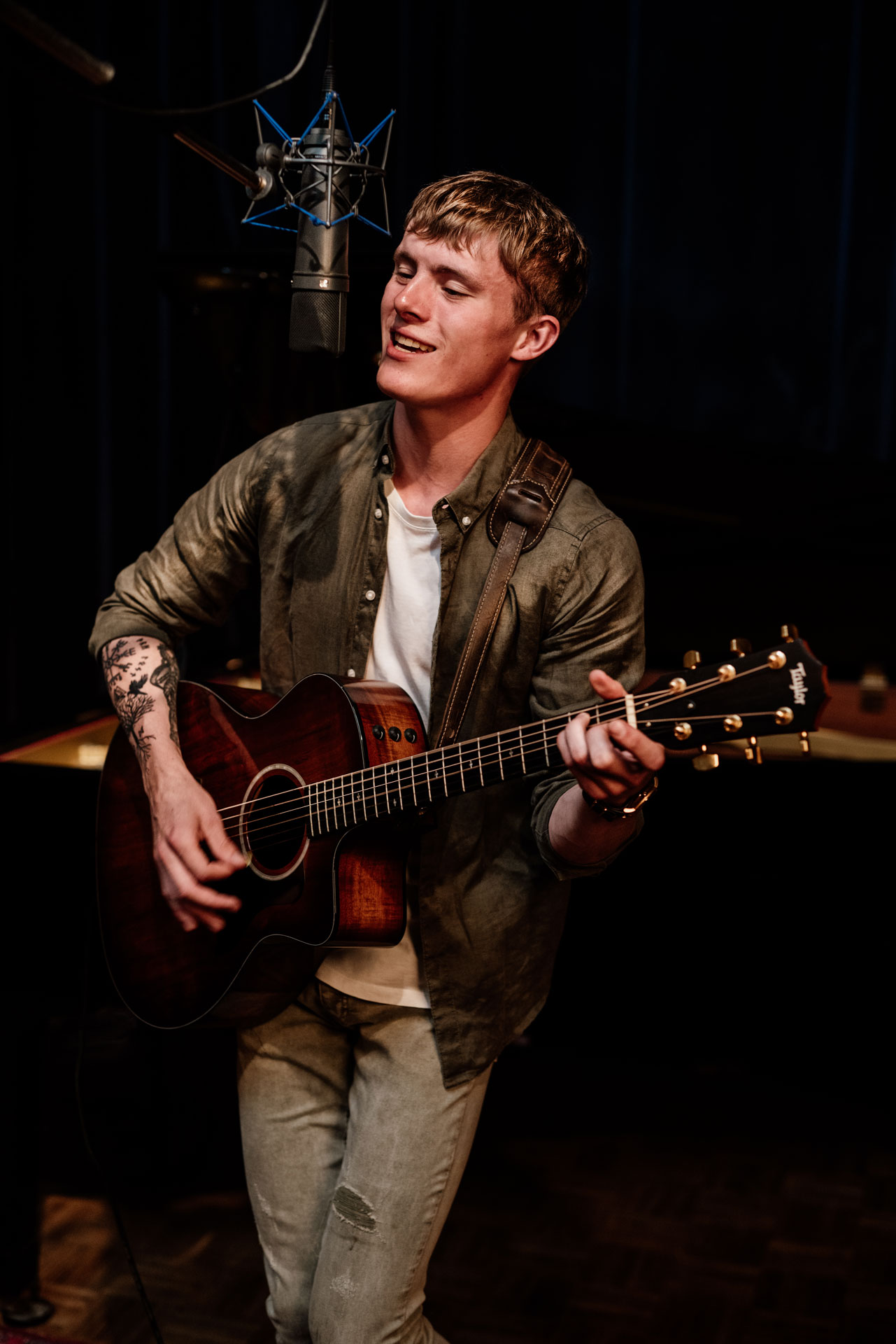 Lucas Nicholas - Official Website